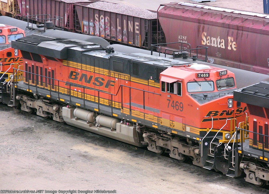 BNSF 7469